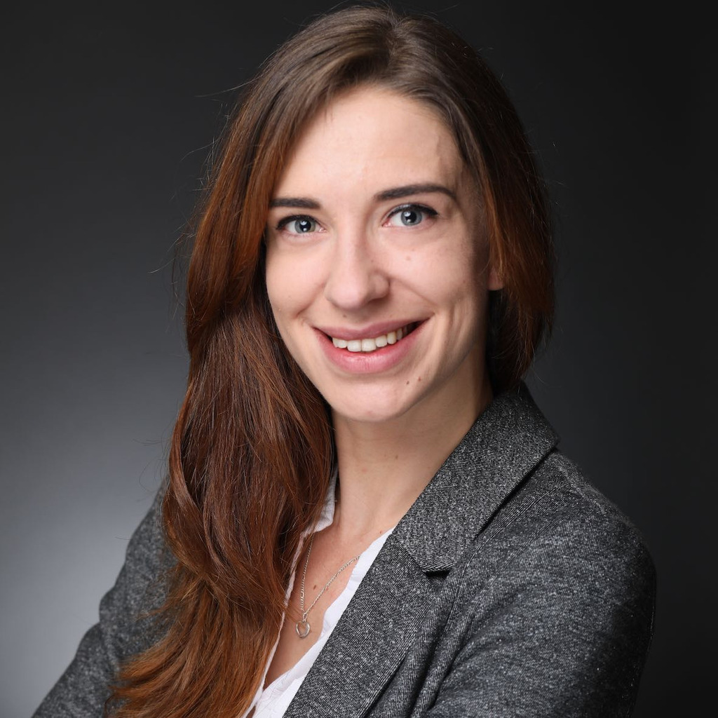 Maria Springer - Projektsachbearbeiterin - Artus Gesellschaft für Brand ...