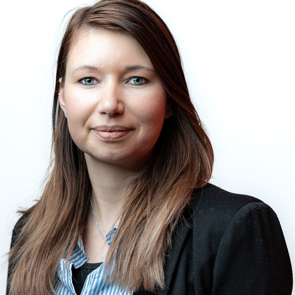 Anne Schultz - Pflegedienstleiterin - PIR Pflege in Rostock GmbH | XING