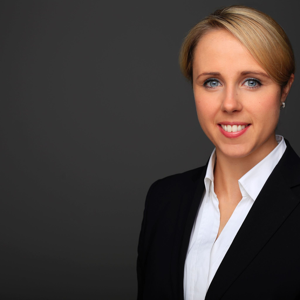 Christina Mohr Director Equity Derivatives Institutional Structured