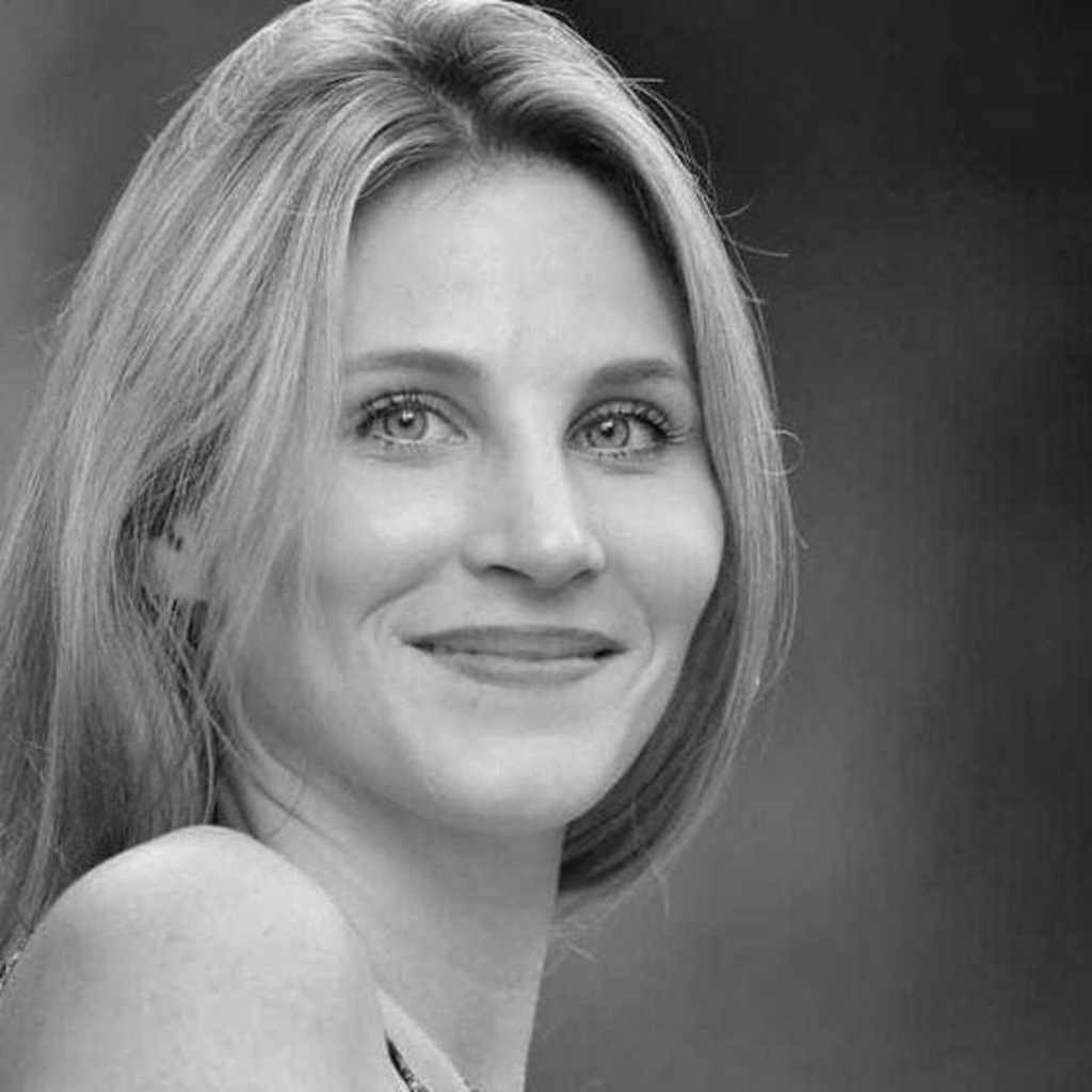 Lisa Winzig - In Elternzeit: Produktmanager Mercedes-Benz Vans ...