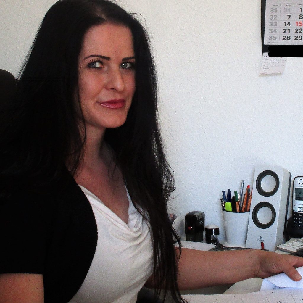 Doris Pechert - Inhaberin - Naturstein Hotte | XING