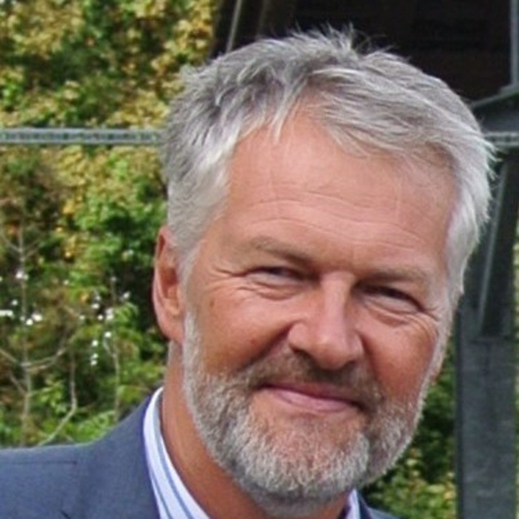 Walter Hackl - Geschäftsführer - Connec-T GmbH | XING