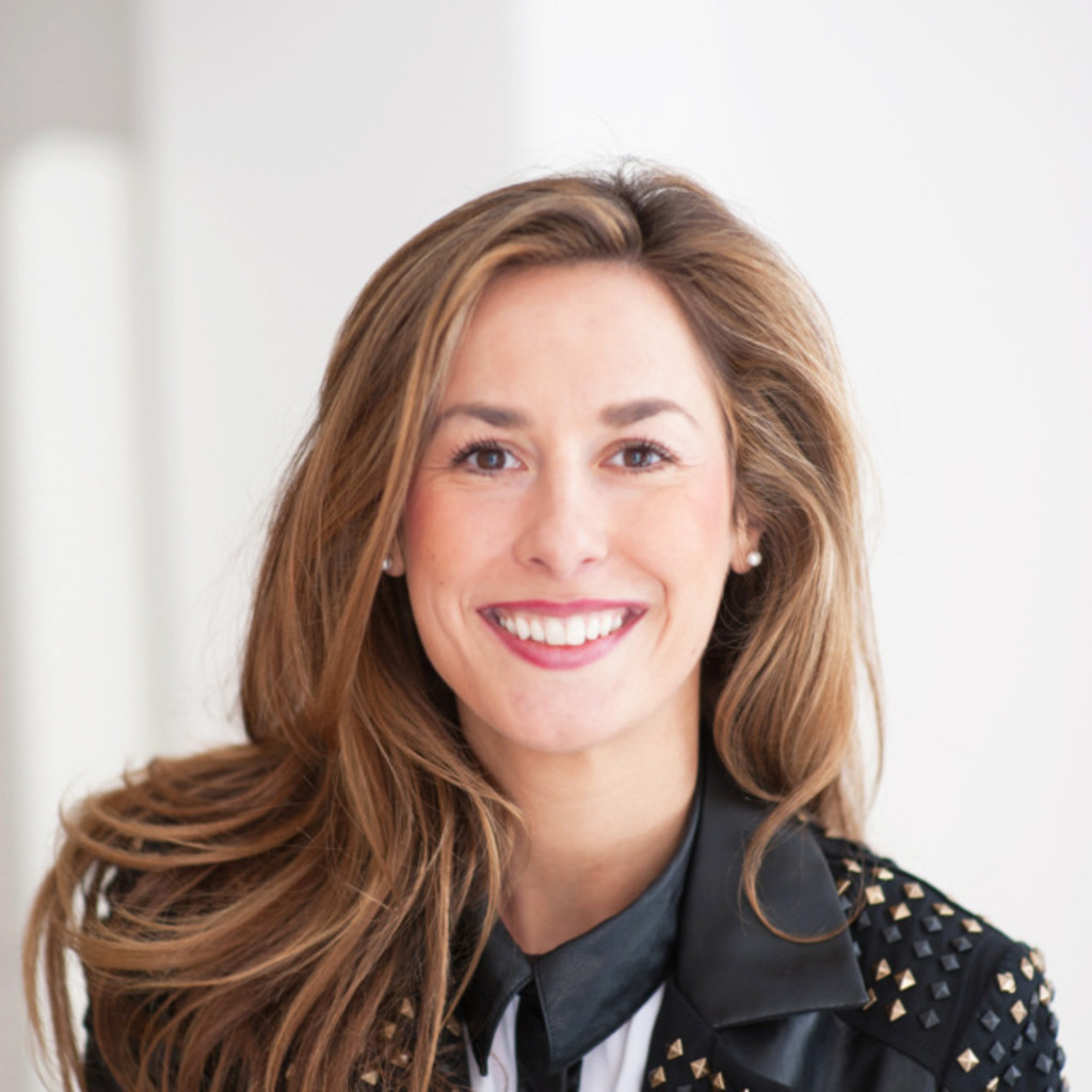 Julia Karkalis - Führungskraft - KARKALIS COMMUNICATIONS GMBH | XING