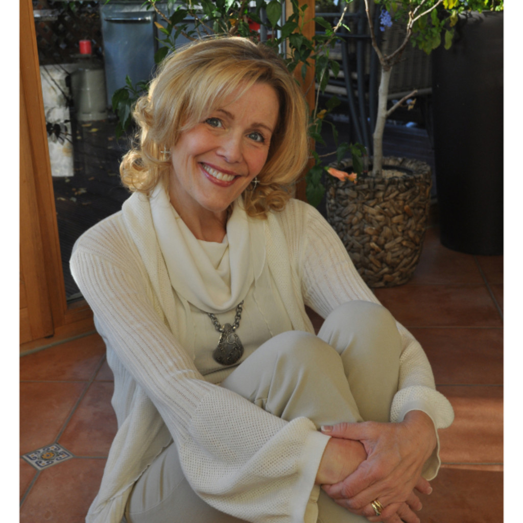 Marilee Haraldsson - Writer, journalist, editor (print and online ...