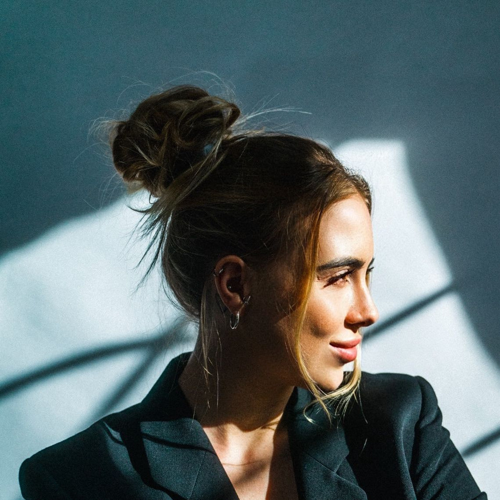 Sabrina Schindler - Underwriting Technische Versicherung - Axa ...