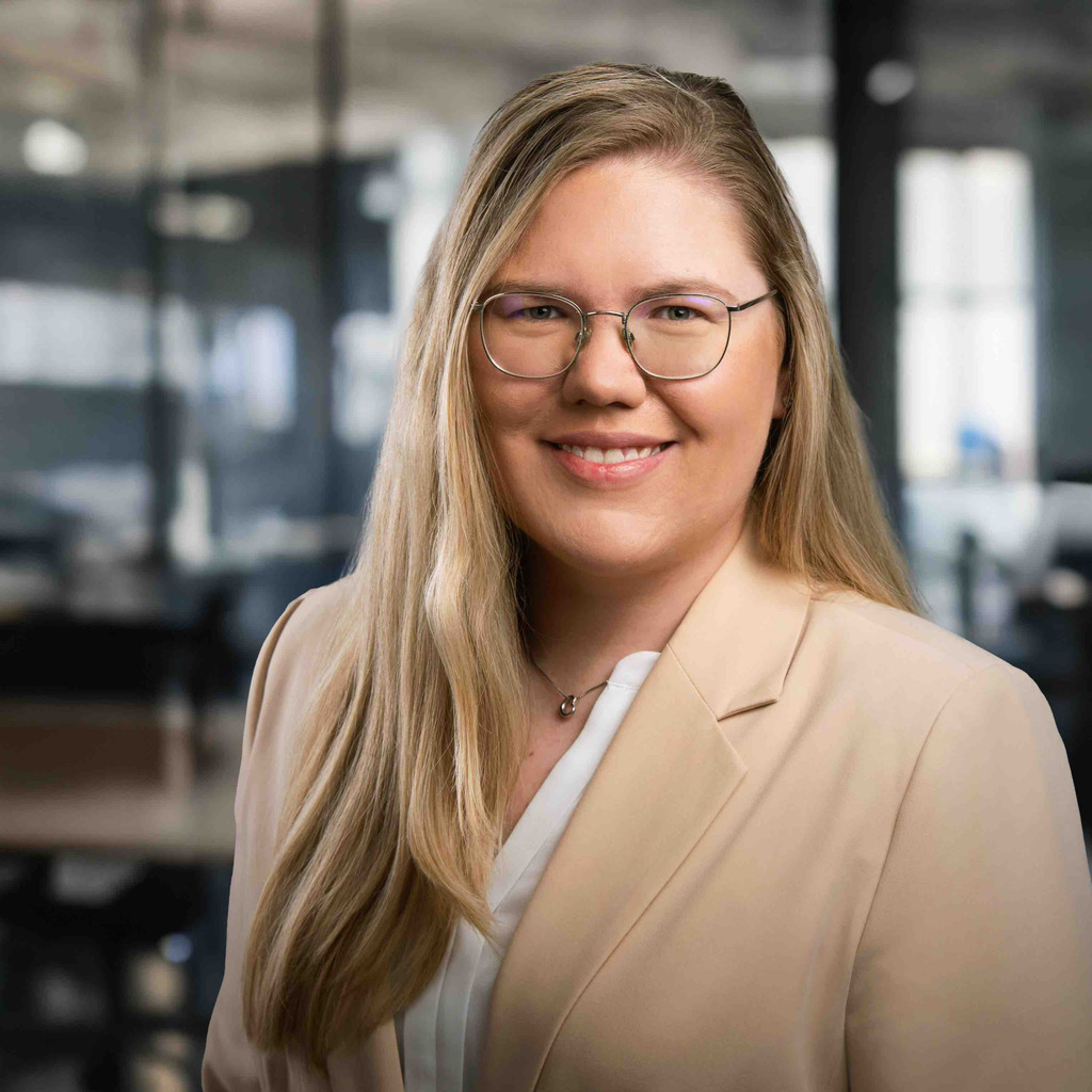 Alexandra Brett - Sachbearbeiter - GEFA Direkt GmbH | XING