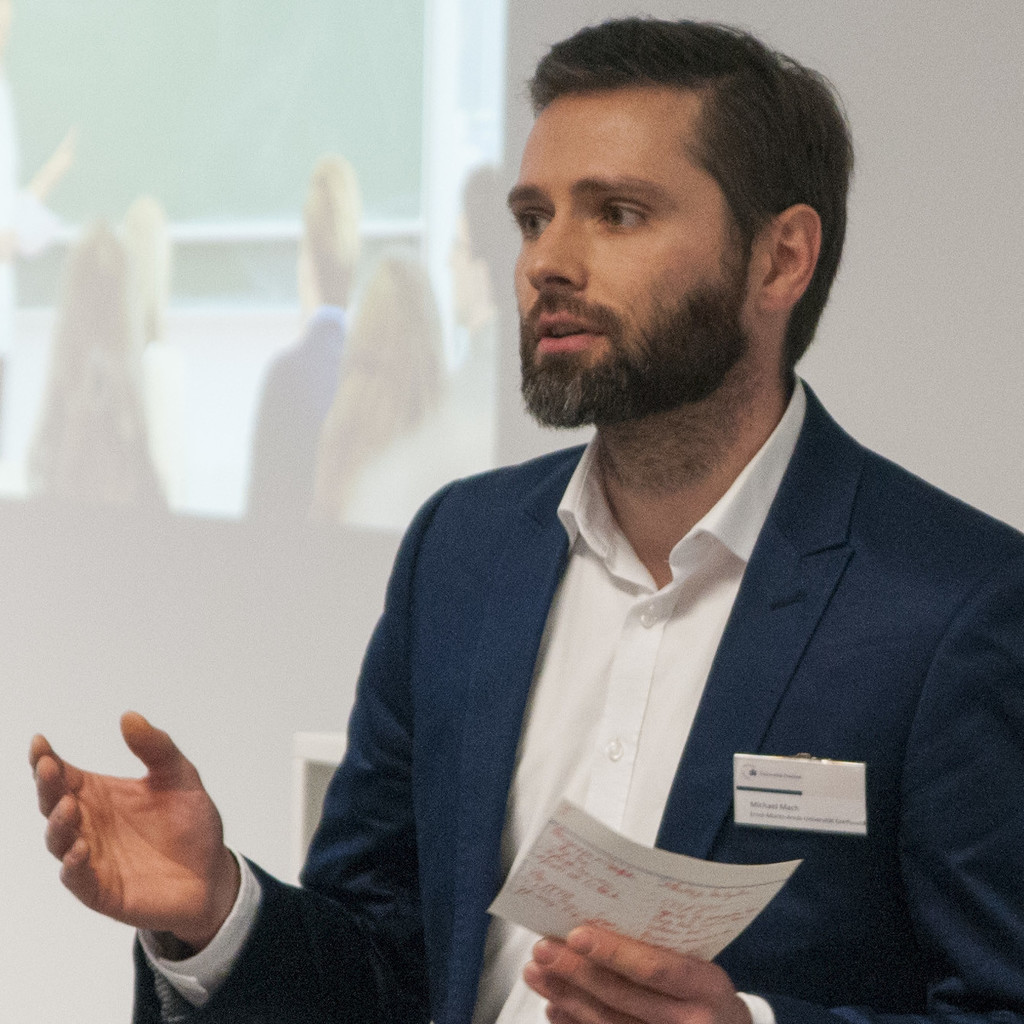 Michael Mach - Lehrer - Berufliche Schulen | XING