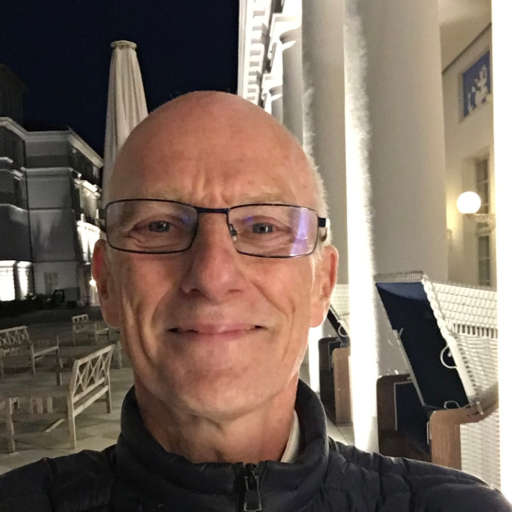 Dr. Peter-Alexander Möller - Geschäftsführer - Naberskupp | XING