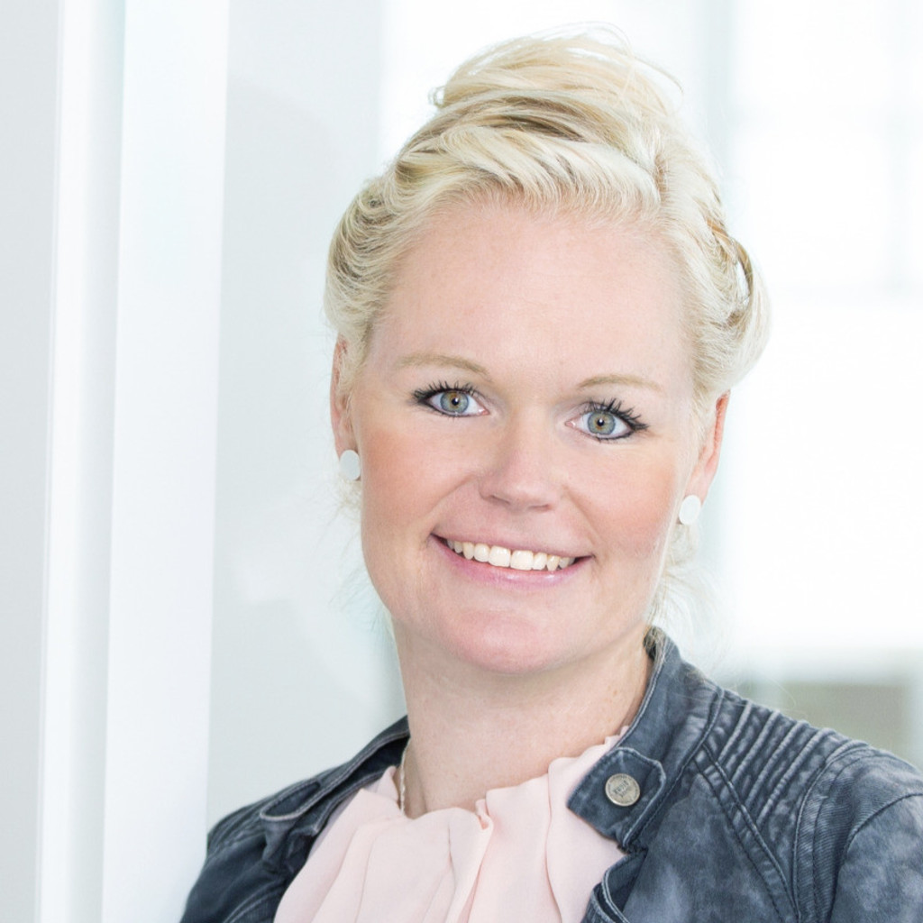 Lisa Hoefer's Instagram, Twitter & Facebook on IDCrawl