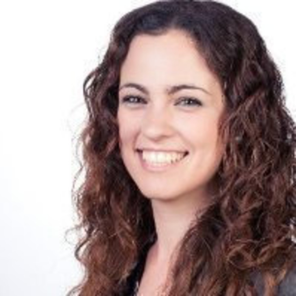 Mag. Laura Salmón Martín - Máster en Marketing y Comunicación Digital ...