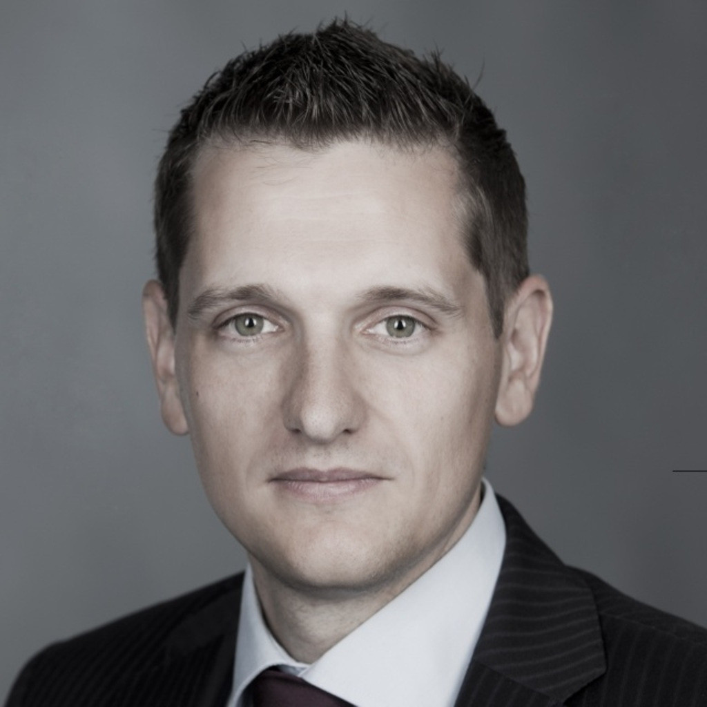 Prof. Dr. Alexander Brem - Professor, Institutsleiter - Universität ...