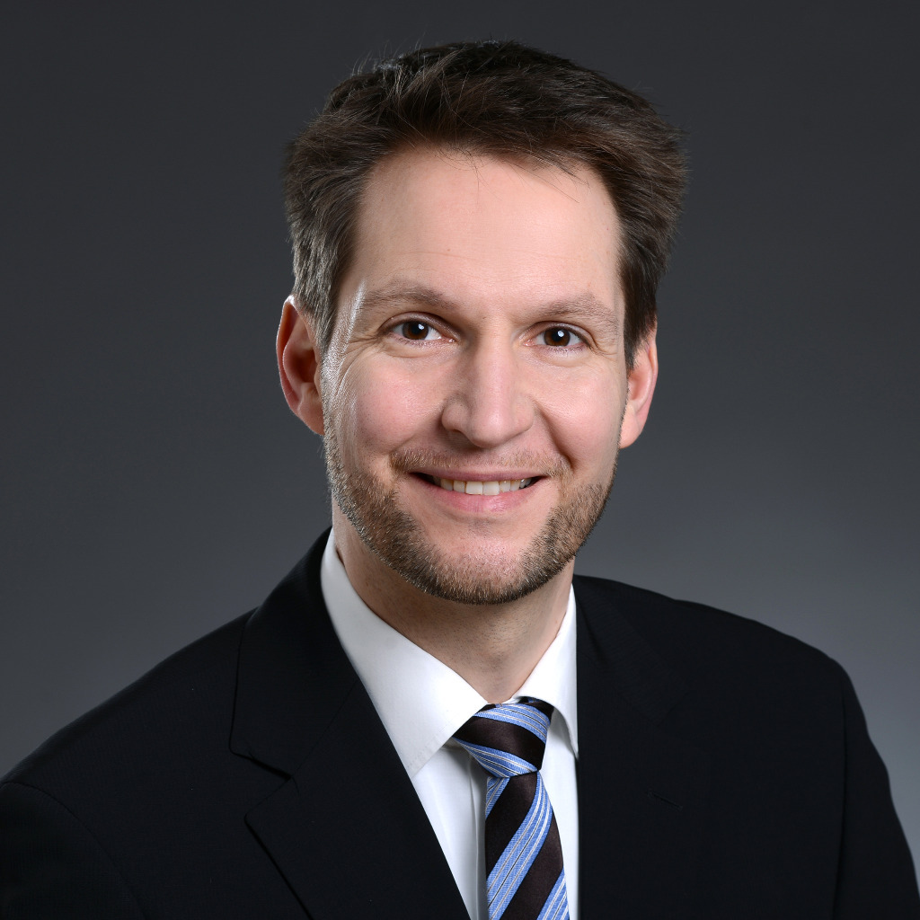 Prof. Dr. Volker Ebert - Professor für Public Managment - IU ...