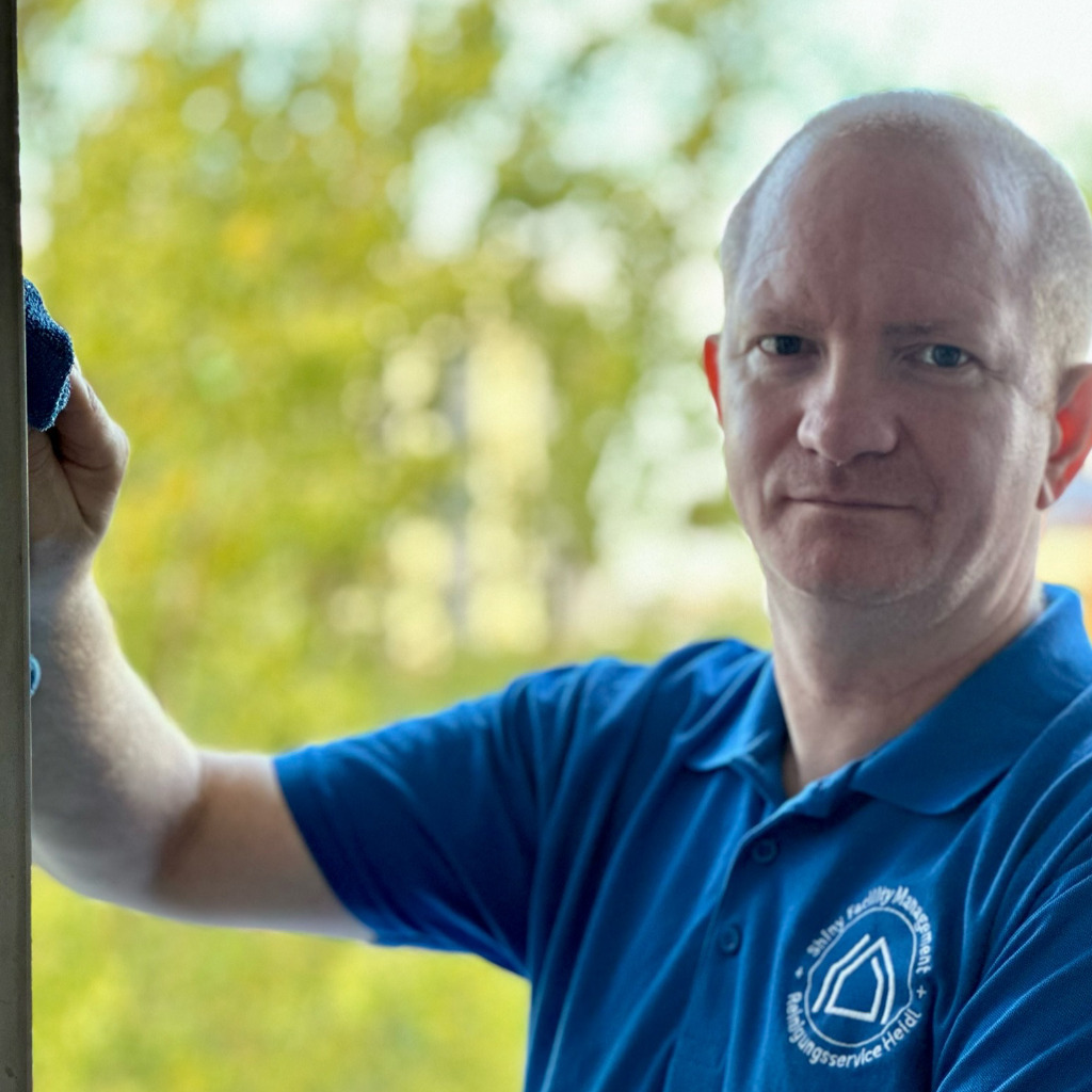 Toni Heidl - Inhaber - Shiny Gebäudereinigung | XING