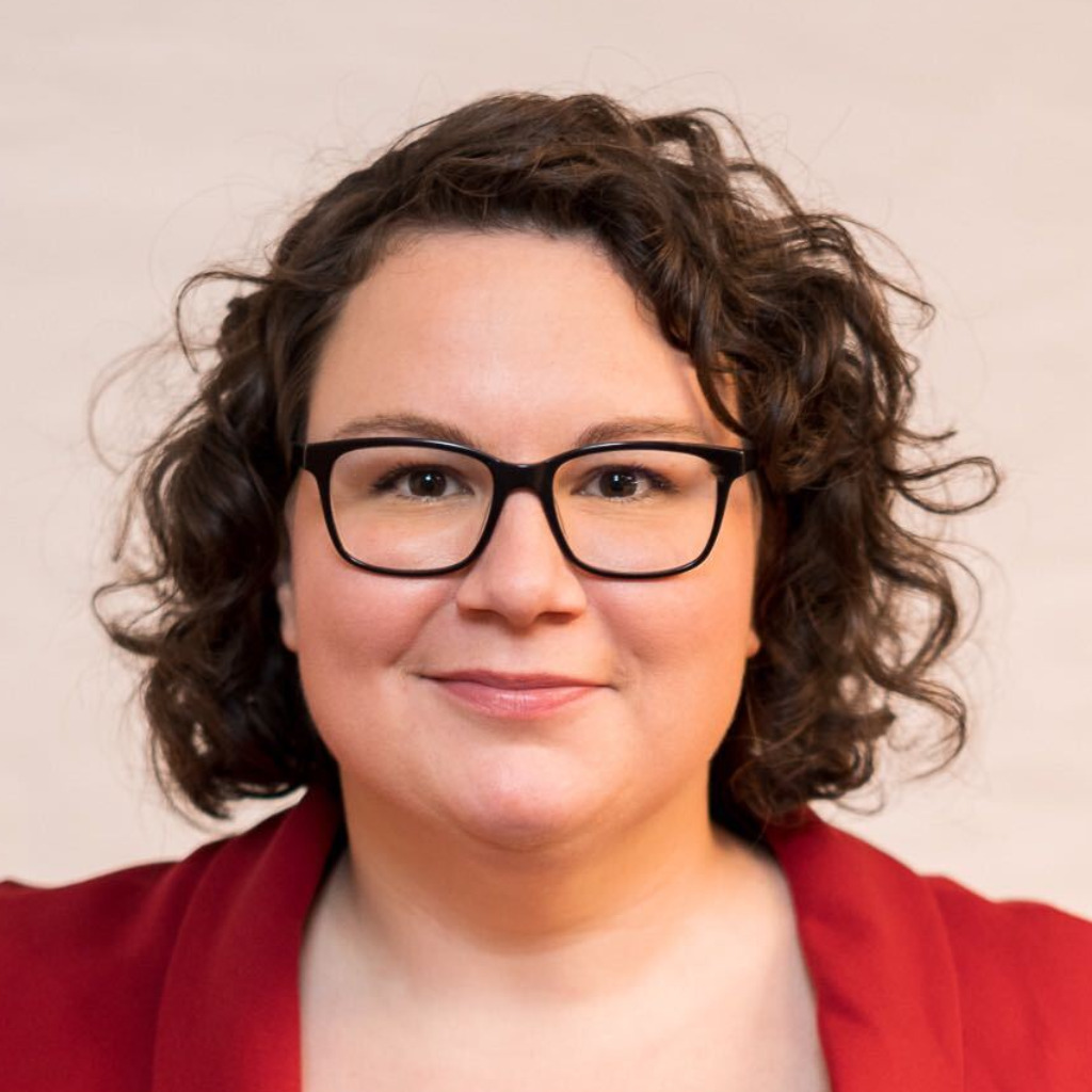 Maria Hinz - Teamleiterin Gesunde Arbeit, Diversity, Nachhaltigkeit und ...