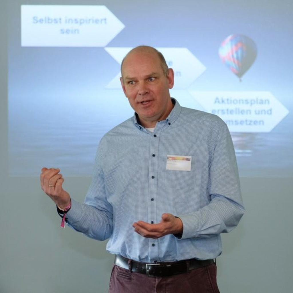 Daniel Burke - HR Business Partner - Deutsche Bank AG | XING