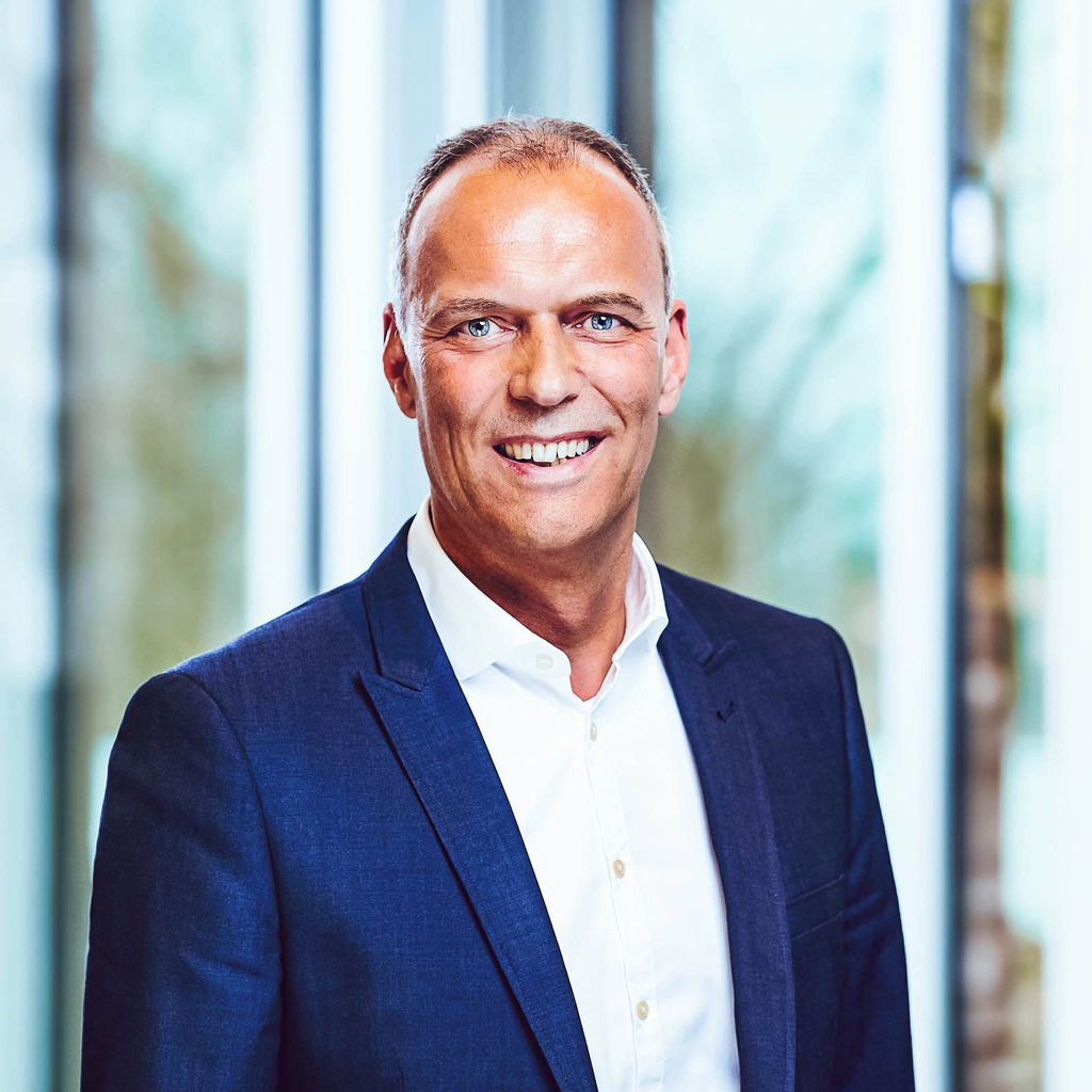 Jörg Piesche - stellv. Leiter Vertriebsmarketing - LBS ...