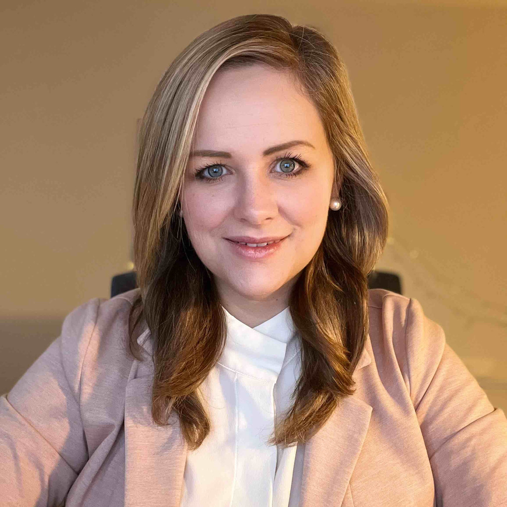 Stefanie Fuchs - Junior Project Manager - Danfoss Power Solutions GmbH ...