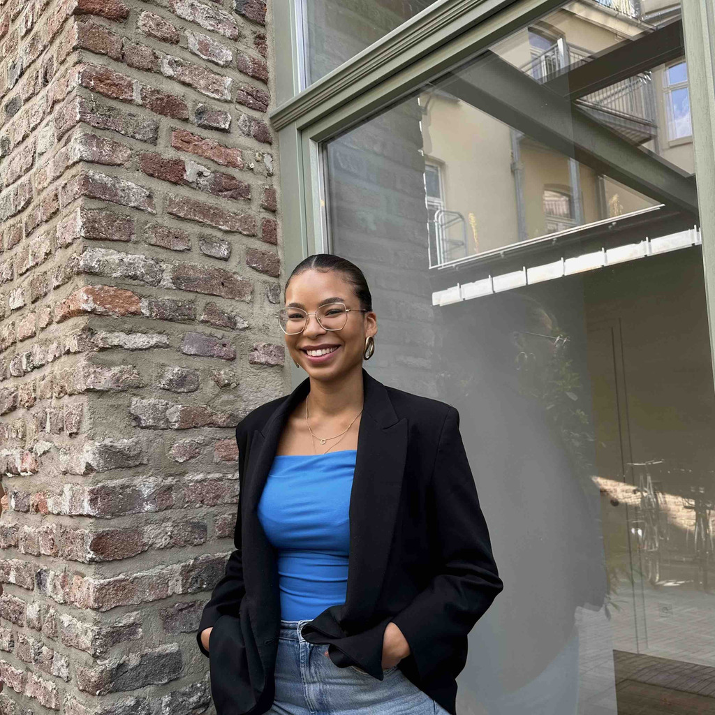 Nadine Wapniarz - Recruiterin - Appromed GmbH | XING