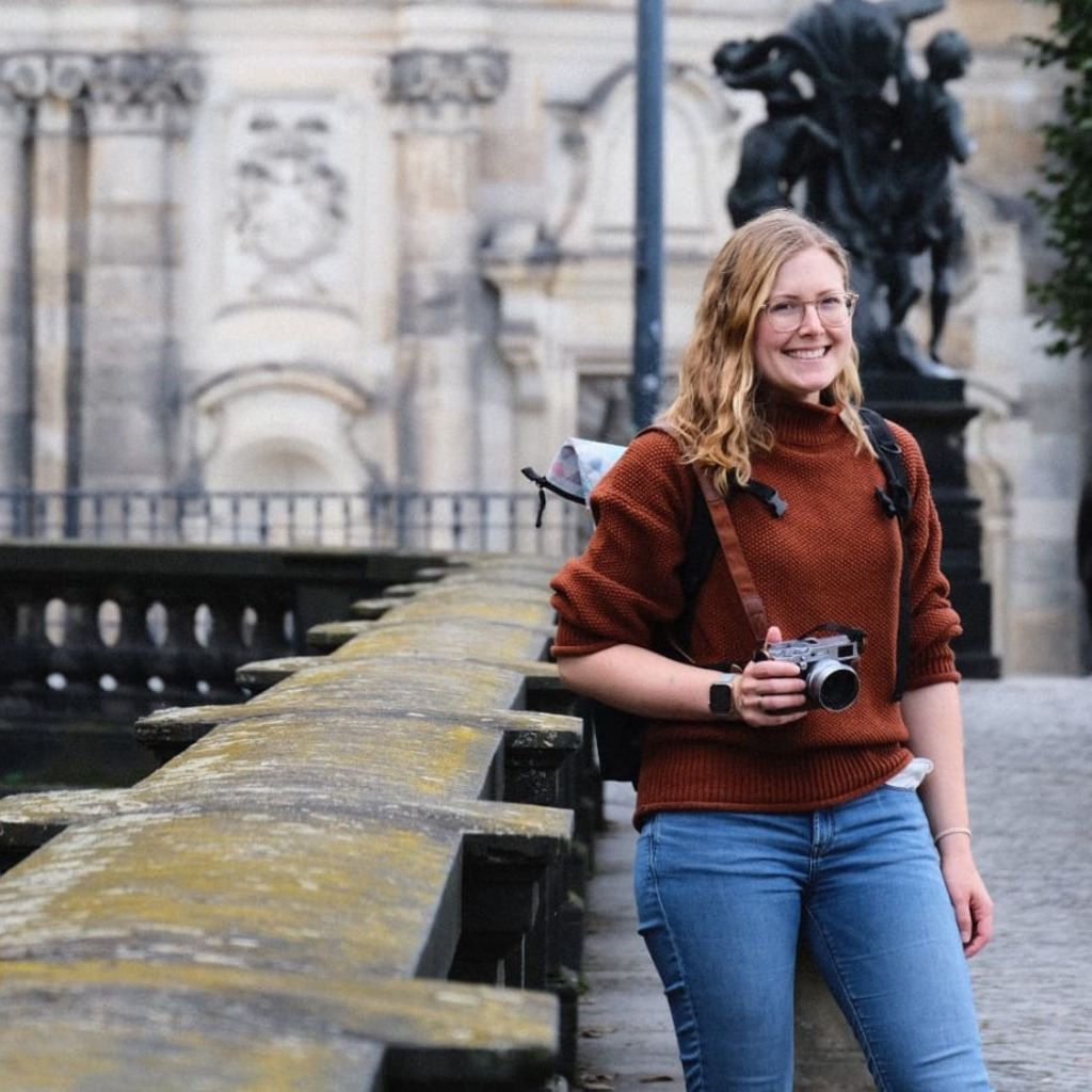 Lisa Peter - Apothekerin/Leitung Sterillabor - Apotheke | XING