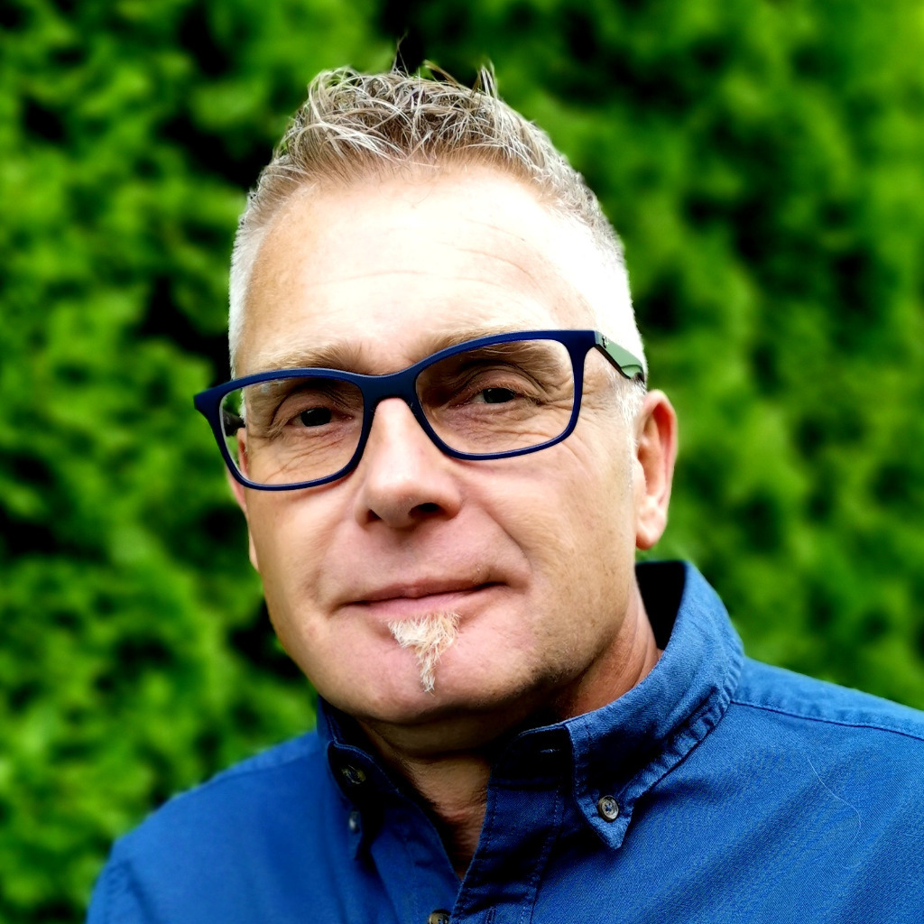 Oliver Baur - Verkäufer - Kuhn | XING