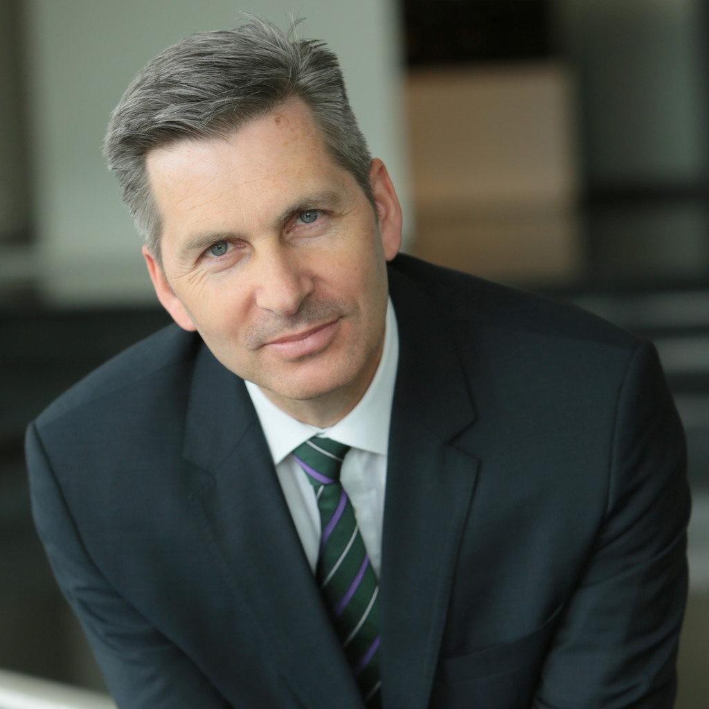 Jens Chlebowski - Director Sustainability Rolling Stock - Siemens ...