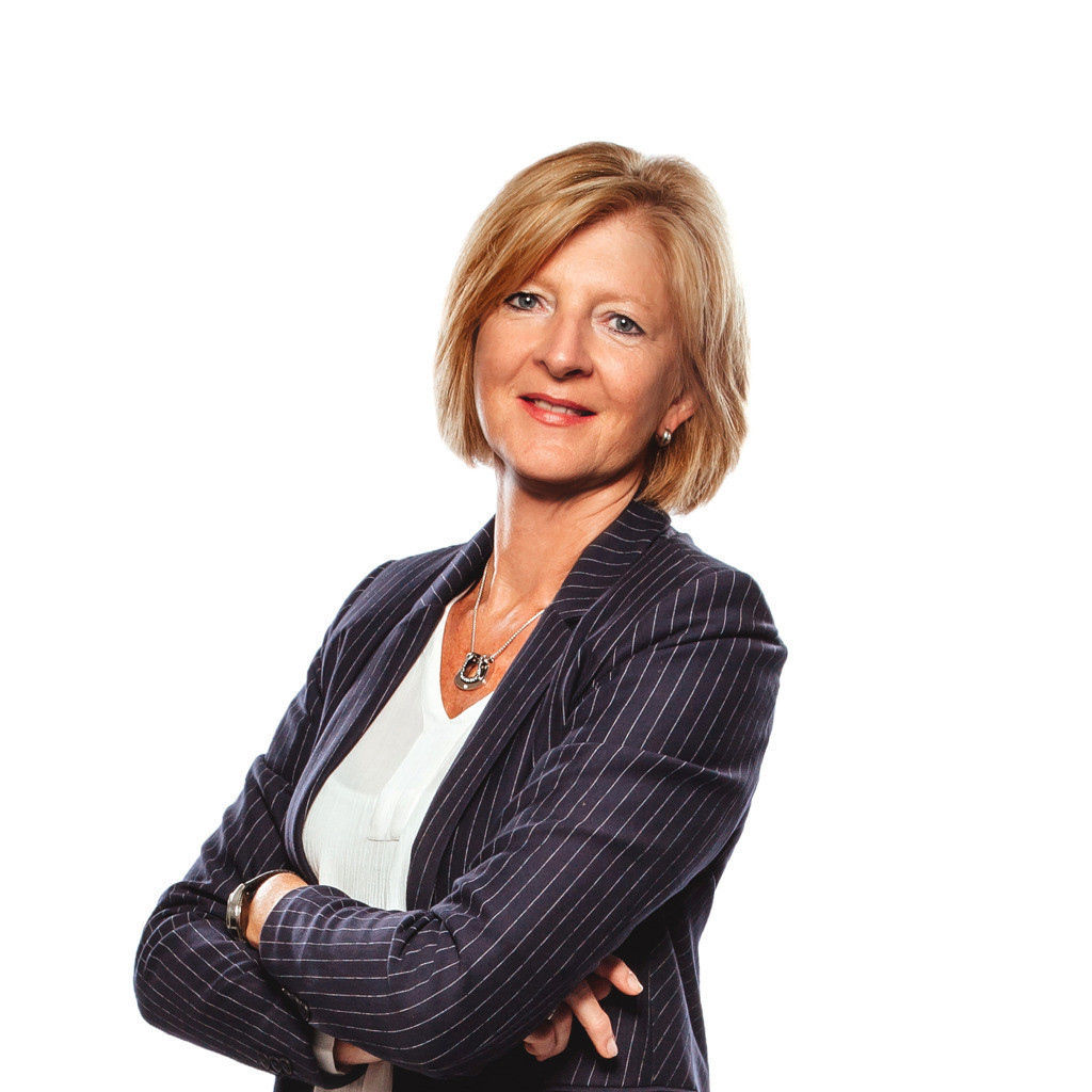 Claudia Langer - Projektassistenz Managed Training Services (MTS ...