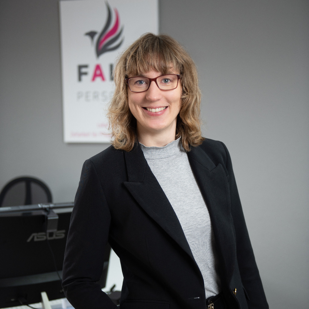 Anna Falk - Geschäftsführerin - FALK Personal GmbH & Co.KG | Mit ...