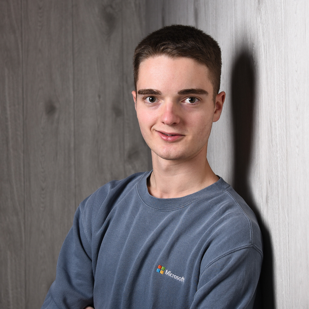 Conrad Reichel - IT-Projektmanager - ELBCLUSIV GmbH | XING