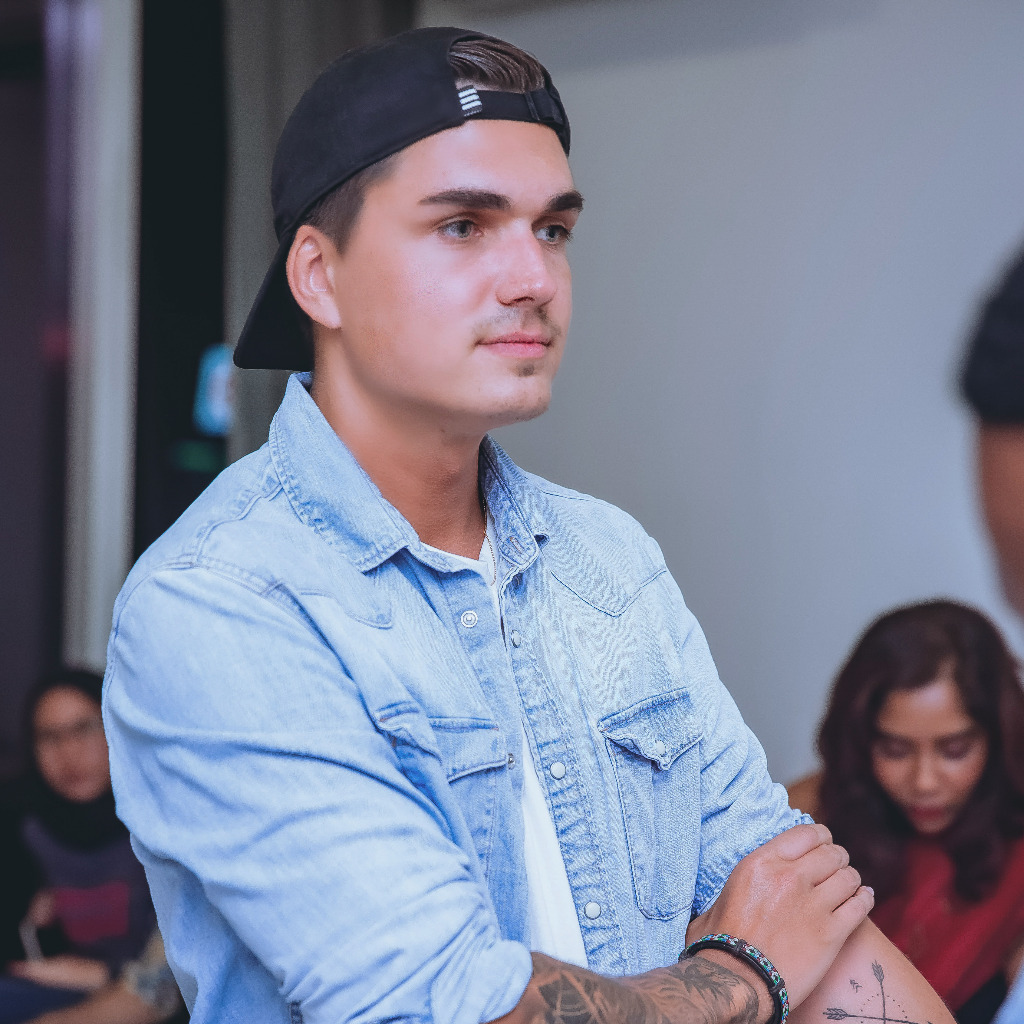 Paul Bobrowski - Senior Creative Producer - Comberry Ltd. | XING