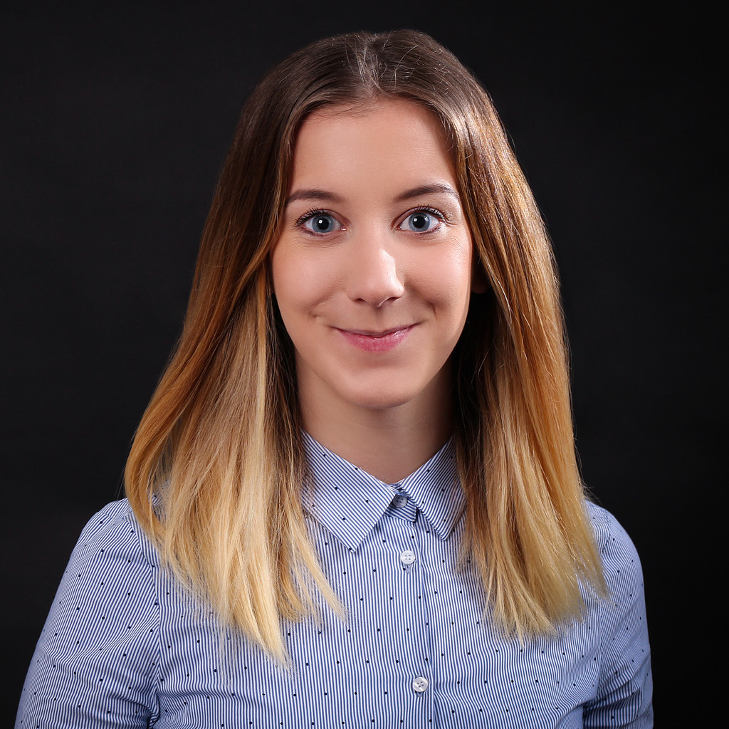 Sarah Stasch - Social Media Marketing - Westdeutsche Lotterie GmbH & Co ...