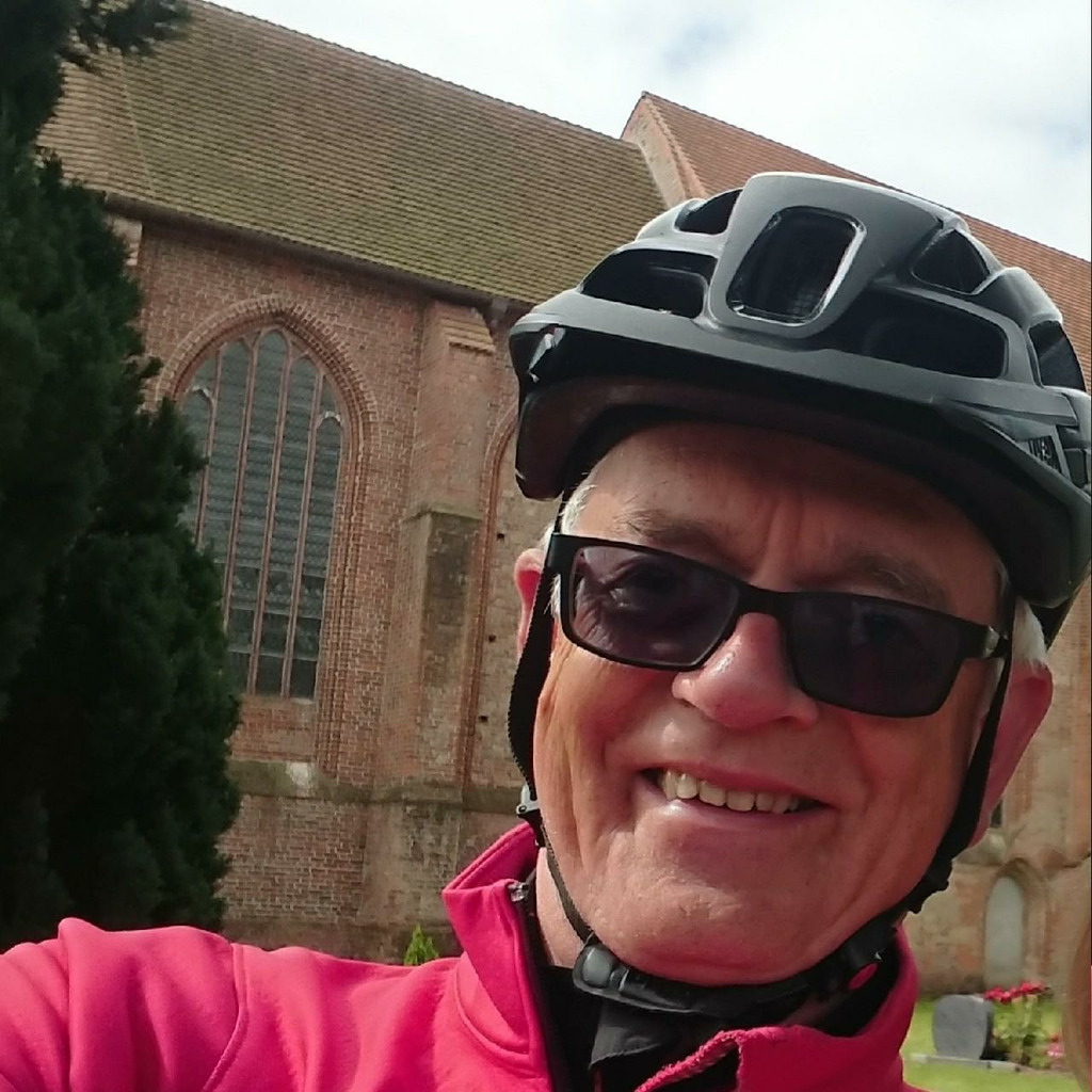 Sundermann aus Detmold in der Personensuche von Das Telefonbuch