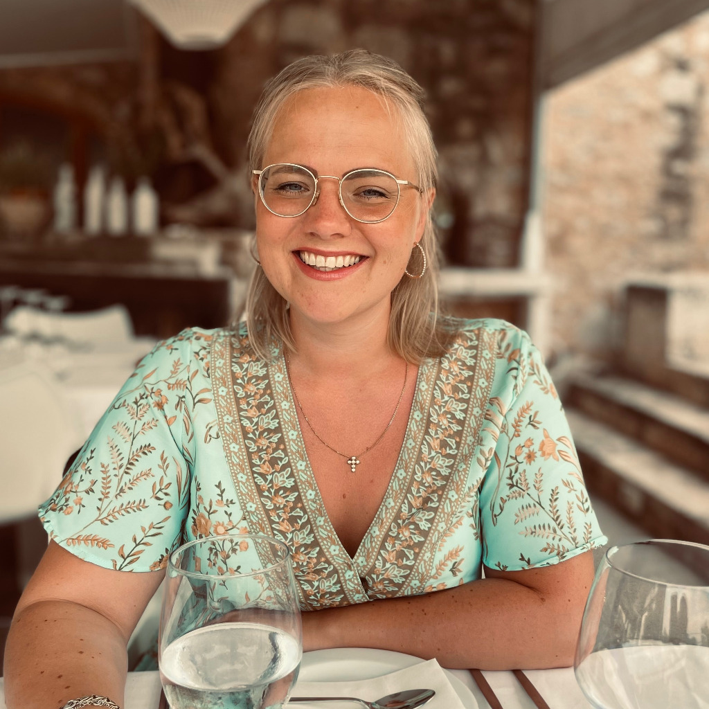 Lara Sophie Denz - Wirtschaftspädagogik - Universität Duisburg-Essen | XING