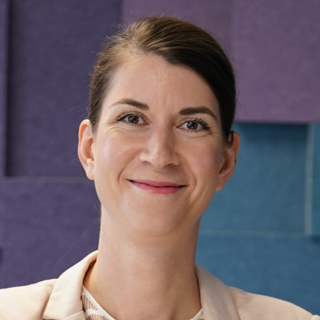 Sarah Wenzel - Projektmanagerin - regio iT gesellschaft für ...