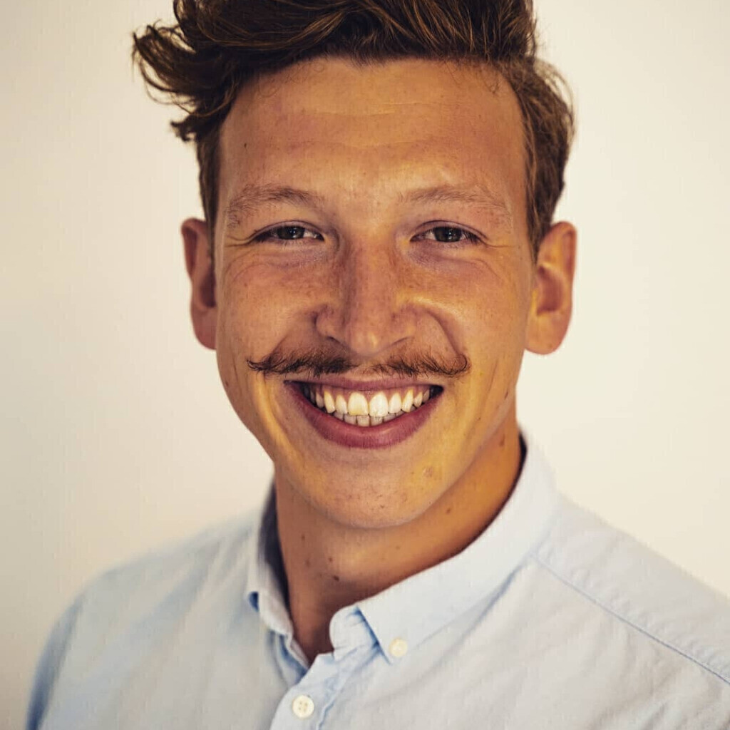 Christopher Hartwig - Leiter Projektmanagement - MOBA FENSTER + TÜREN ...