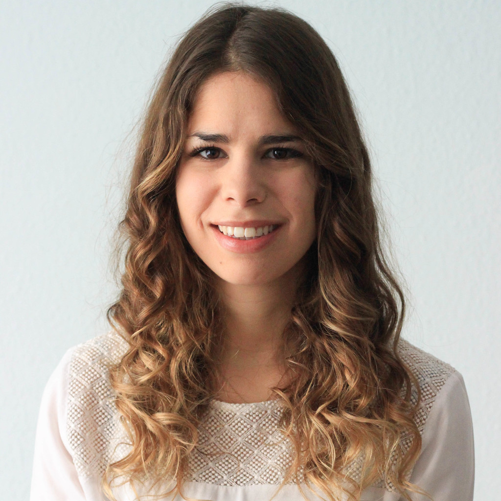 Isabel Romero - Senior Account Strategist | Lead Account Strategy ...