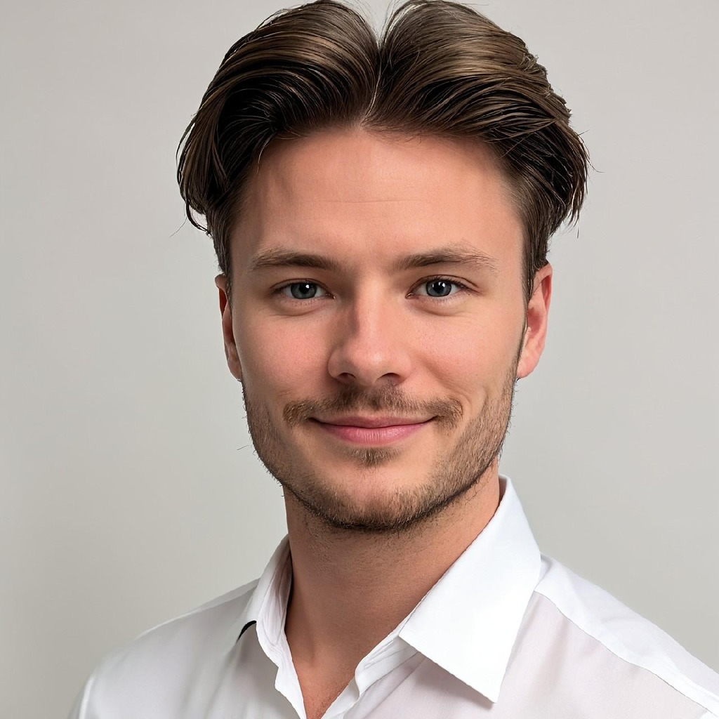 Justin Sauer's Instagram, Twitter & Facebook on IDCrawl