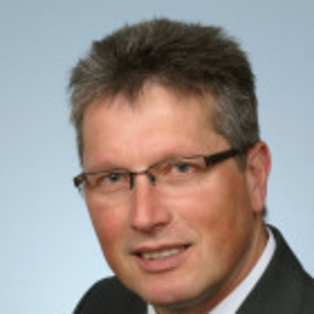 Roland Rösch - General Manager Vertrieb & Trade Marketing DACH ...