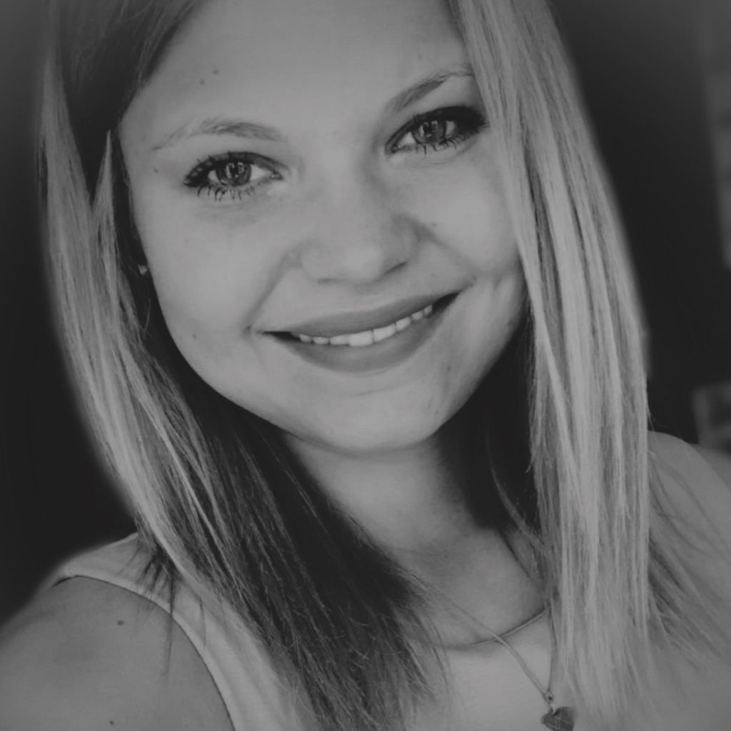 Jennifer Lipp's Instagram, Twitter & Facebook on IDCrawl