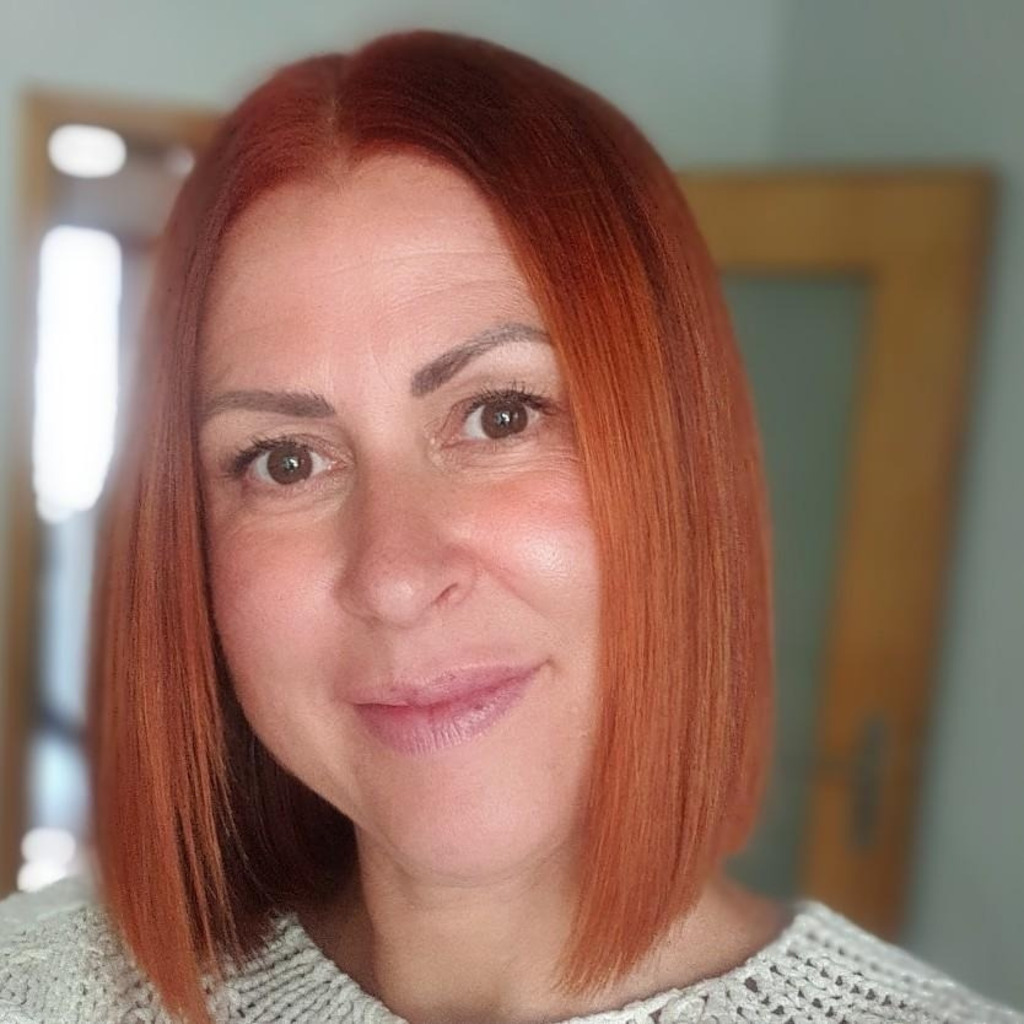 Annika Gawlitza - Sachbearbeitung Büro - Universitätsklinikum Essen | XING