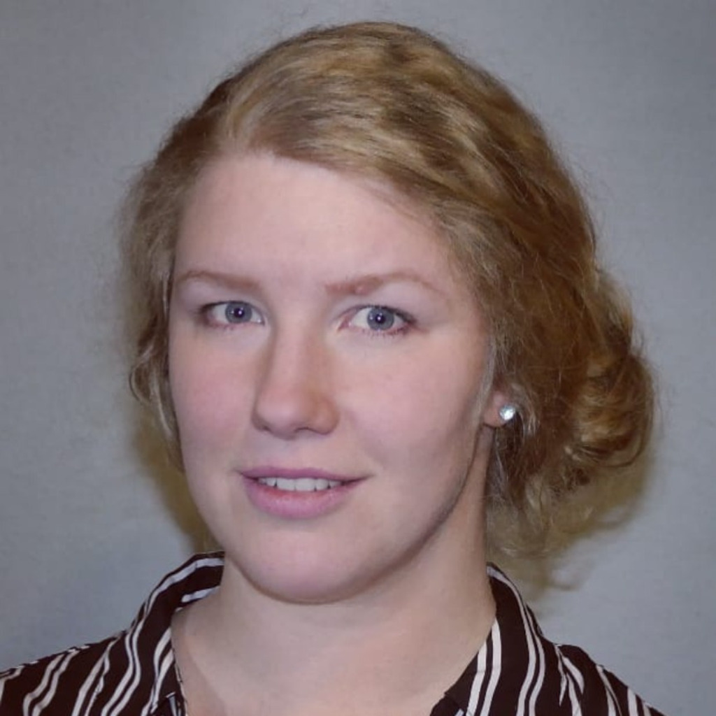 Regina Romanski - Netzanschlussservice EEG Anlagen - E.DIS | XING