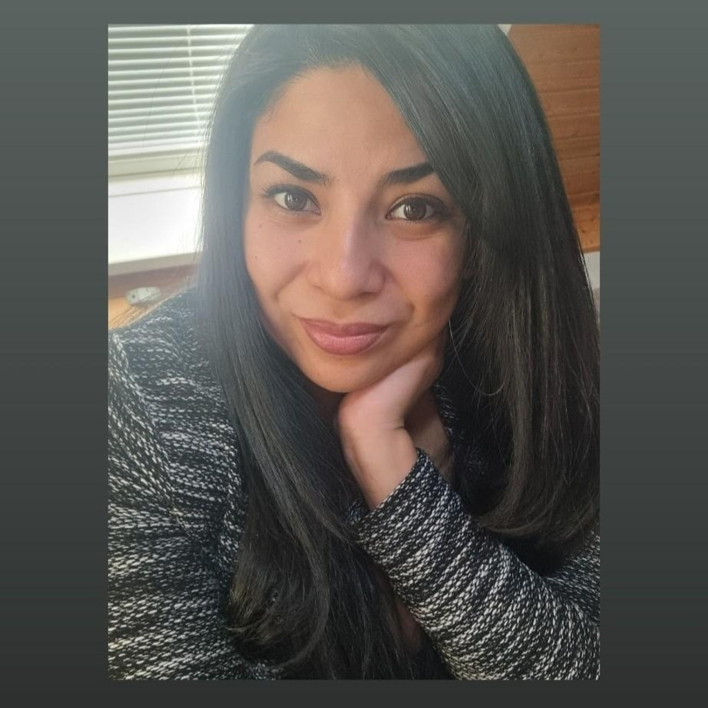 Jennifer Trapp's Instagram, Twitter & Facebook on IDCrawl