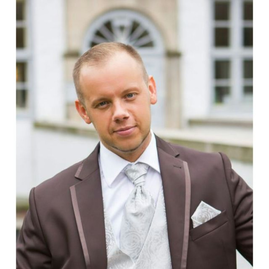 Alexander Neumann - HR Partner - Sweet Tec GmbH | XING