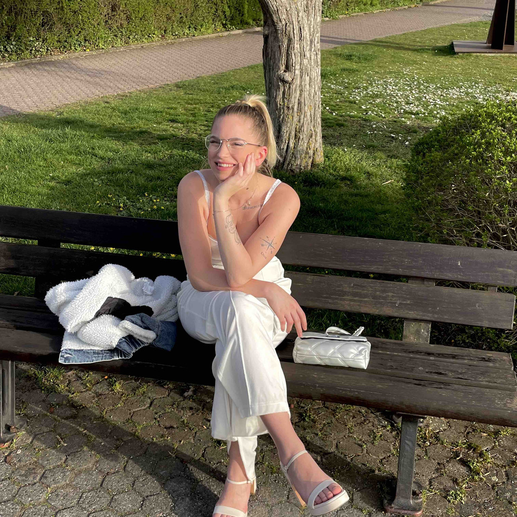 Selina Scheitl - Medizinische Fachangestellte - Meditz gmbh | XING