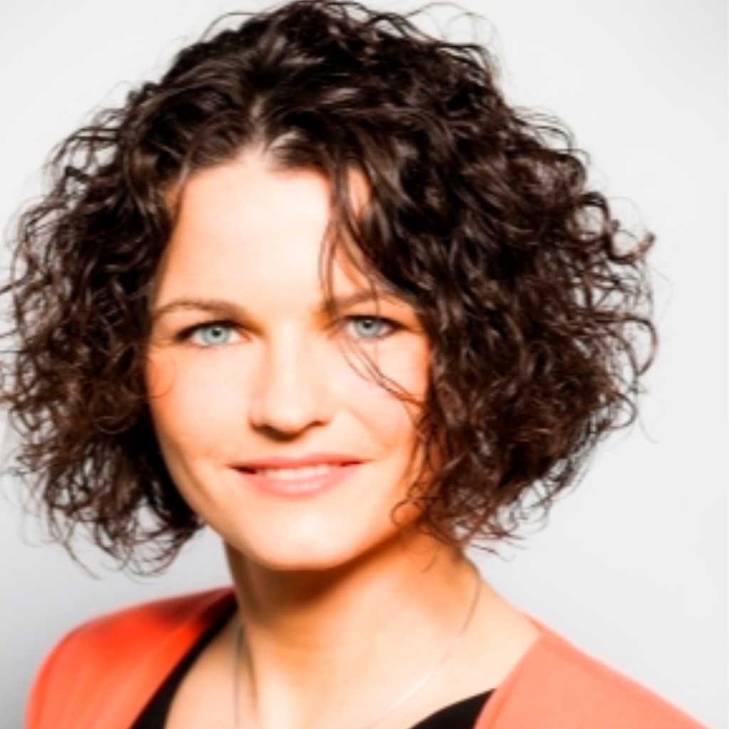 Robin Bayer's Instagram, Twitter & Facebook on IDCrawl