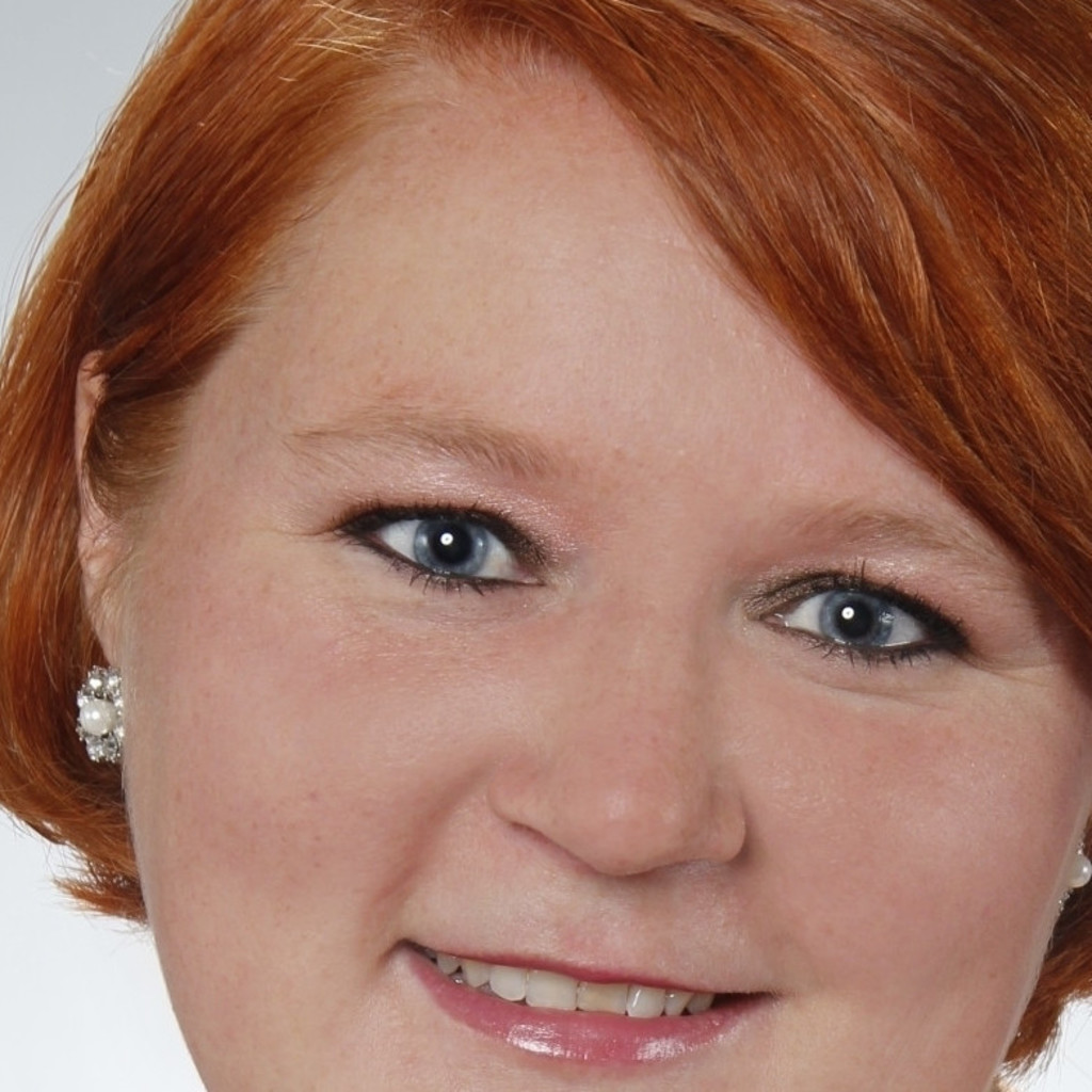 Regina Fischer: Immobilienmakler | XING