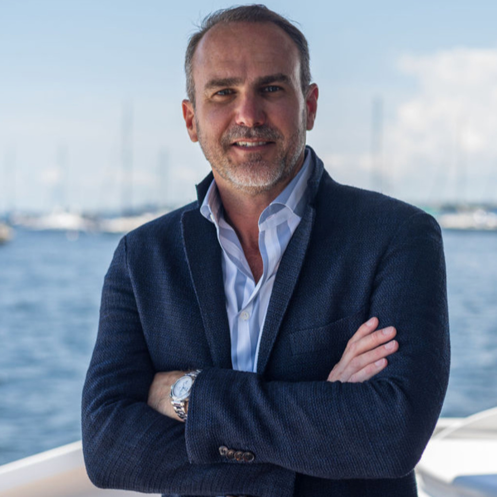 Justin Blue - Owner - YachtsBlue, LLC. | XING