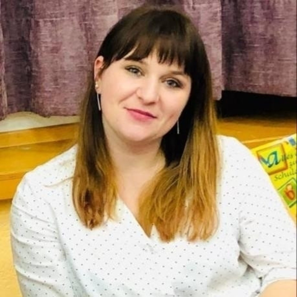 Denise Schmidt - Entwicklungsingenieurin Umformwerkzeuge - BMW ...