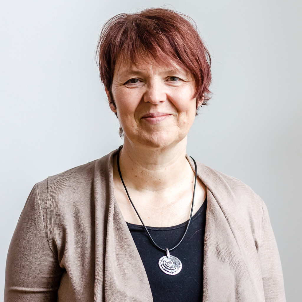 Annette Liebert - Lead Finance - IHK Gesellschaft für ...