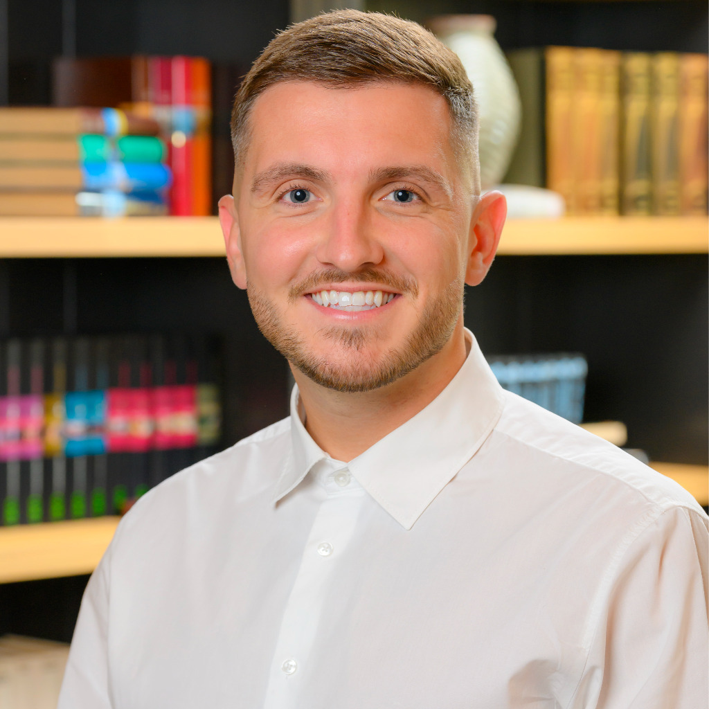 Lars Scholz - Stv. Leiter Einkauf / dep. Head of purchasing - Atlas ...