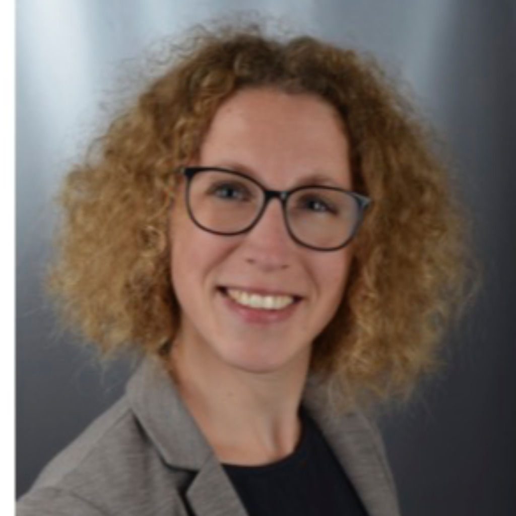 Lisa Piehl - Projektmanagerin im Bereich Unternehmensentwicklung ...